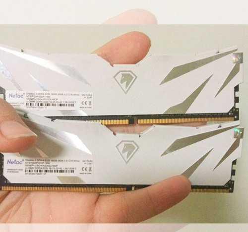 Оперативная память ddr4 2x8gb 3200 Netac Shadow II