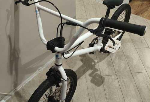 Велосипед BMX haro белый