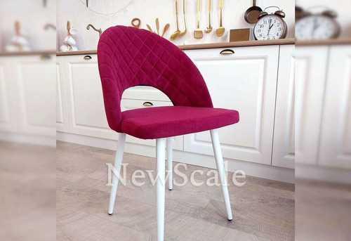 Кухонные новые удобные стулья с мягким сиденьем