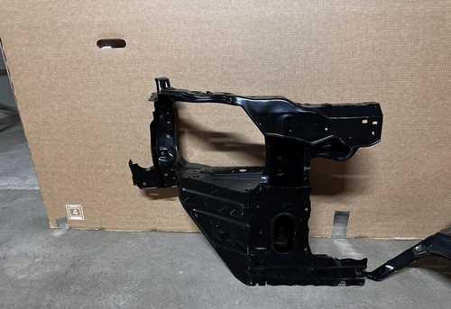 Land Cruiser 200 2015-2021 суппорт правой фары