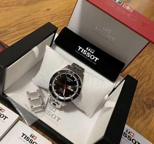 Мужские наручные часы механические Tissot