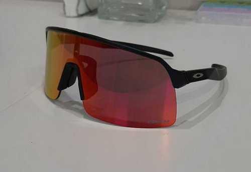 Солнцезащитные спортивные очки
