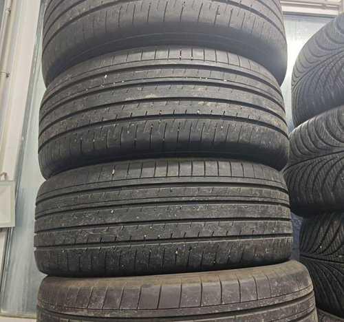 Yokohama BluEarth-XT AE61A 235/55 R17 103W