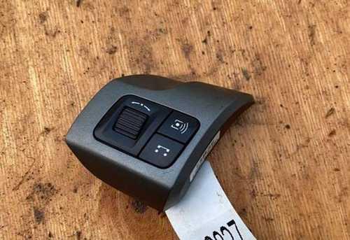 Кнопки управления магнитолой на руле Opel Astra H