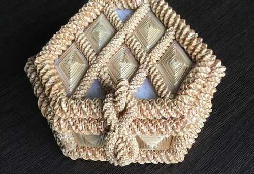 Плетеная шкатулка из натуральных материалов
