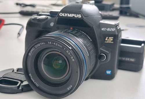 Зеркальный фотоаппарат Olympus e620