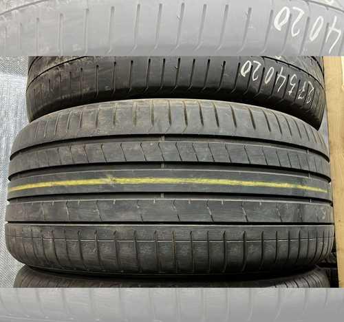 Pirelli P Zero PZ4 275/40 R20 99W