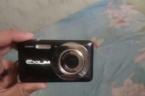Компактный фотоаппарат casio 14,1 мп