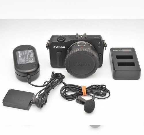 Canon EOS M (комплект)