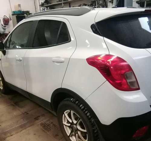В разборе Opel Mokka