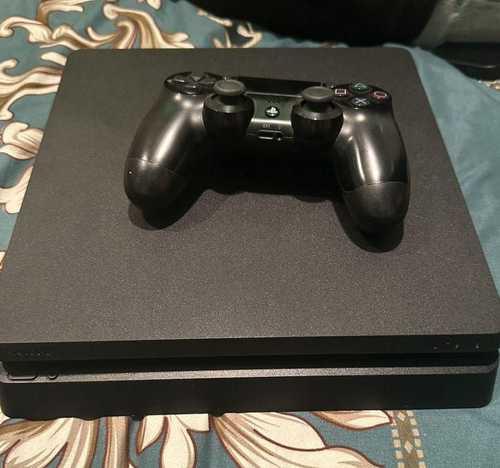 Игровая приставка ps4 slim