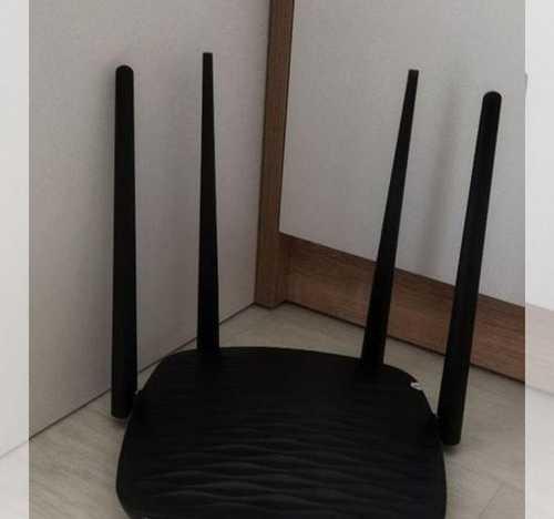 Wi-Fi роутер Tenda AC5