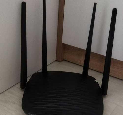 Wi-Fi роутер Tenda AC5