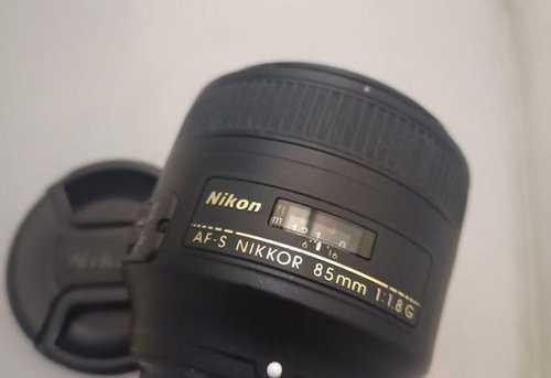 Объектив Nikon AF-S 85mm F 1,8 G б/у