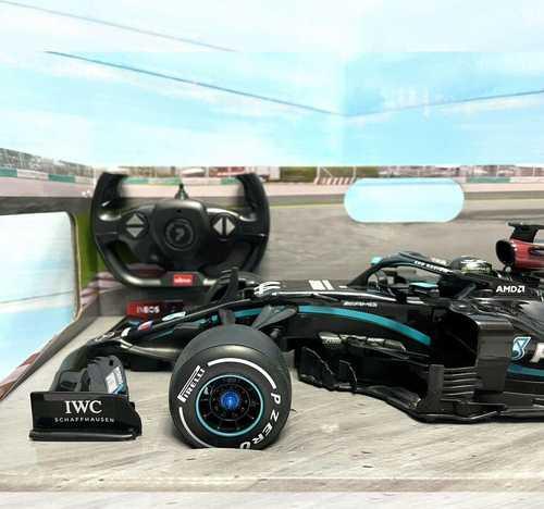 Formula 1 Mercedes W11 Petronas 2020 1:12 модель