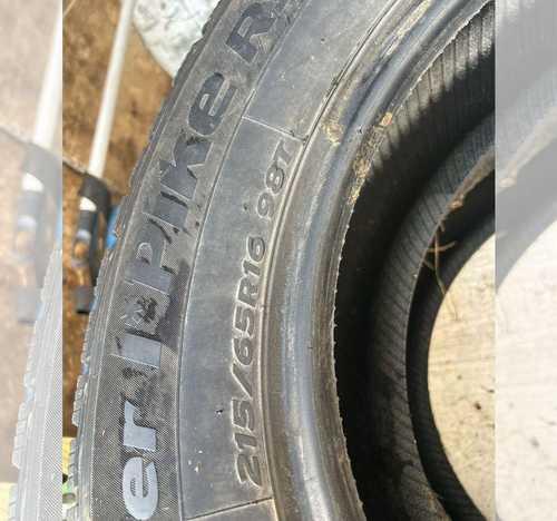 Hankook Vantra ST AS2 RA30 215/65 R16