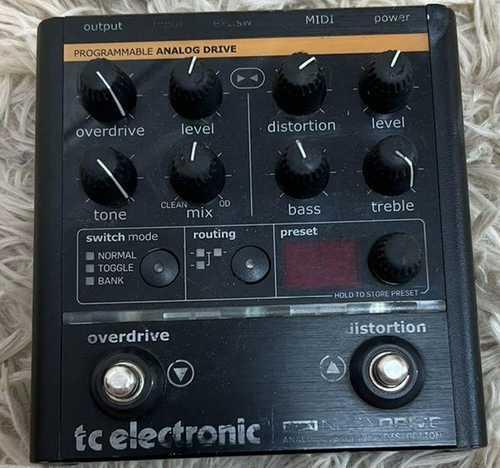 Педаль overdrive/ distortion tc electronic