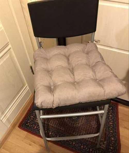 Барный стул IKEA с подушкой
