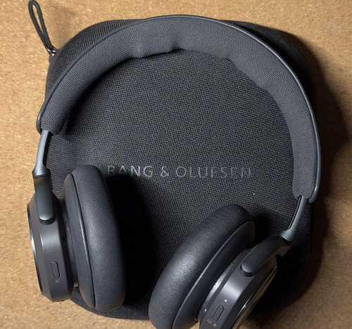 Bang & Olufsen Beoplay HX Black