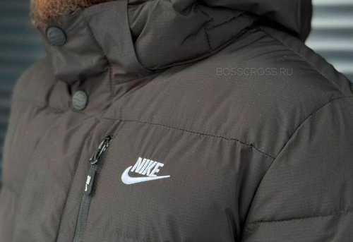 Длинный пуховик Nike