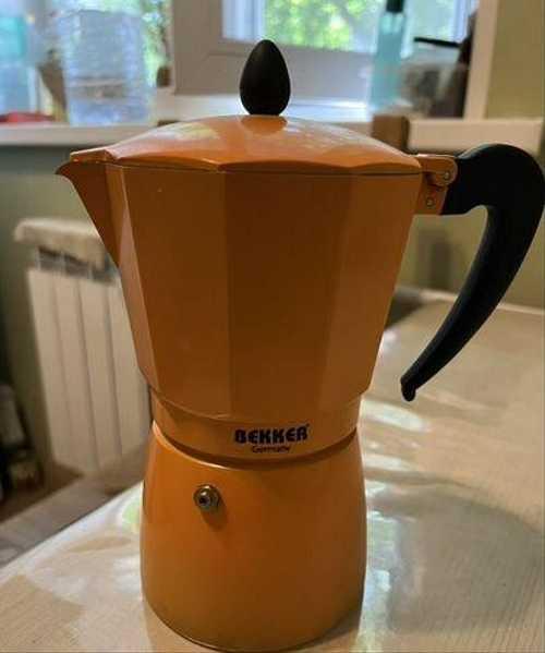 Гейзерная кофеварка Bekker, 450 ml
