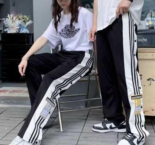 Спортивные штаны adidas