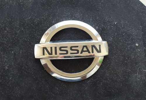 Значки Nissan Almera шильдик эмблема