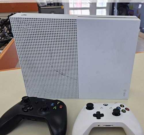 Игровая приставка Xbox One S 500Gb