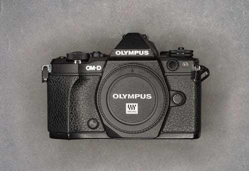 Olympus E-M5 II Black Разные обмен