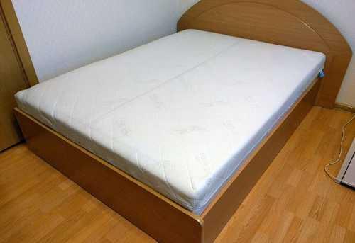 Кровать двуспальная с матрасом и п.мех 140х190