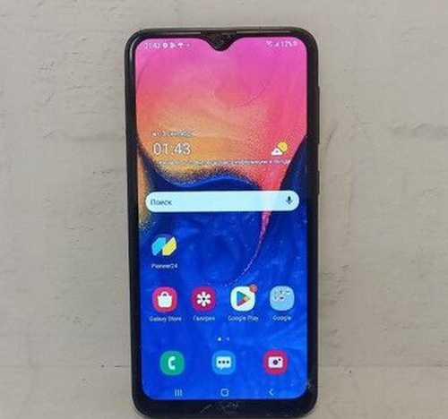 Samsung Galaxy A10, 2/32 ГБ