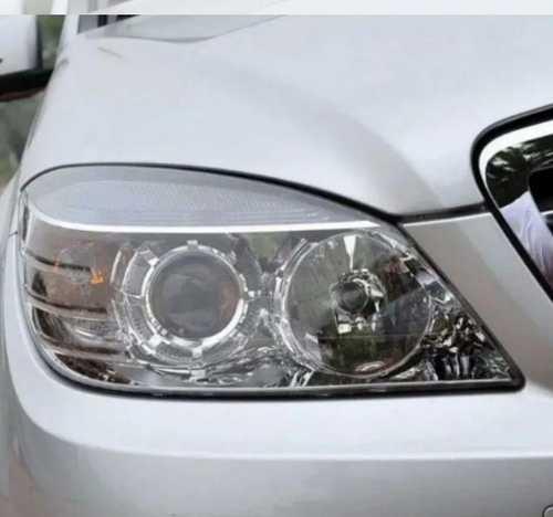 Стекла фар правое левое Mercedes W204 комплект (20
