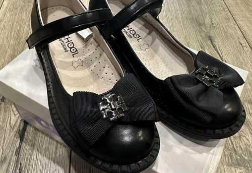 Туфли для девочки 30 размер новые