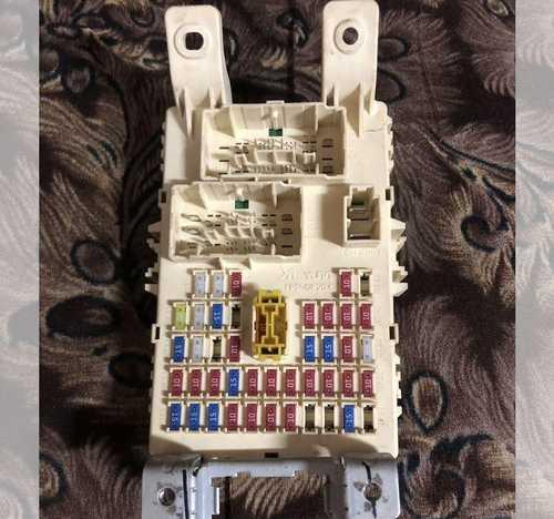 91950-4l510 блок предохранителей solaris 1