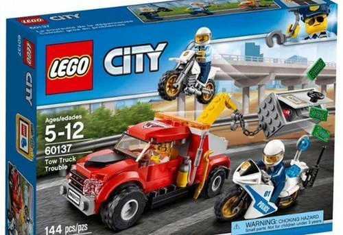 Конструктор lego City 60137 Побег на буксировщике