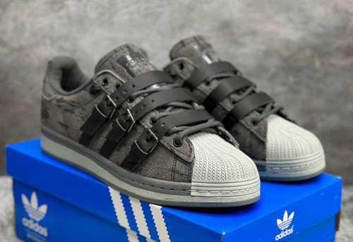 Adidas Superstar Rabbit Hole