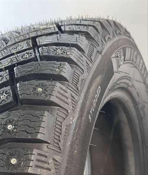 Michelin X-Ice North 4 215/55 R18 99T