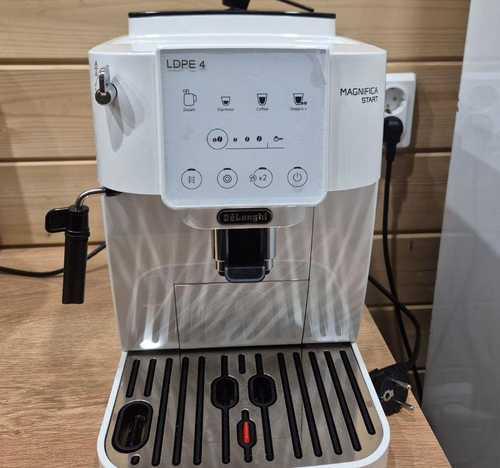 Кофемашина delonghi magnifica start