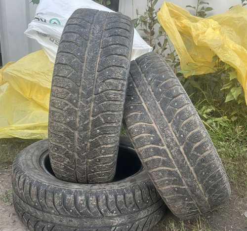 Bridgestone Ice Cruiser 7000 195/60 R15 88