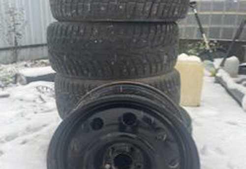 Rotalla RF09 215/50 R17