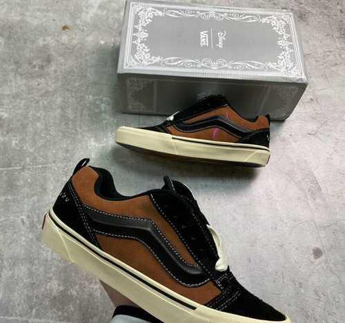 Vans Disney X Vans Knu Skool Shoes (black/brown)