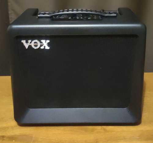 Гитарный комбо усилитель VOX VX15-GT