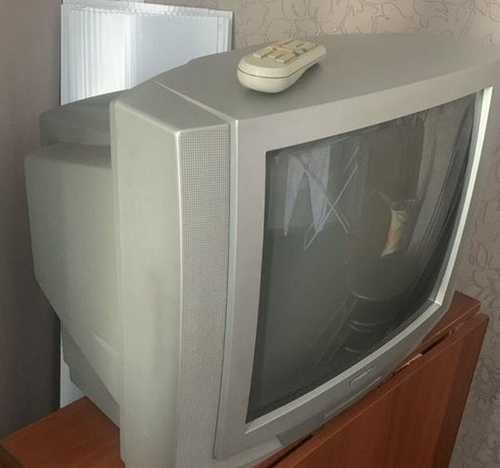 Продам телевизор бу