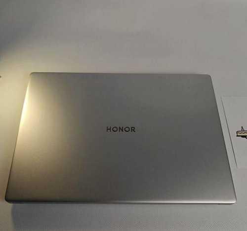 Honor magicbook x16 plus r7 8845hs