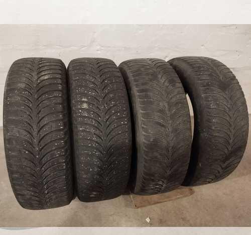 Goodyear UltraGrip Ice  195/65 R15 91T