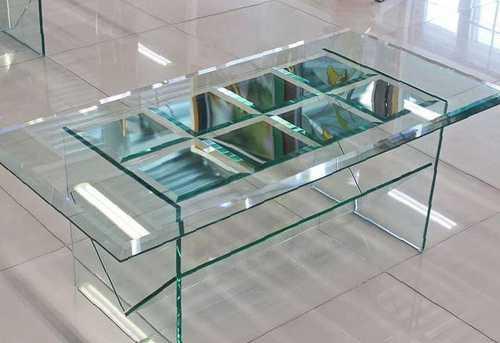 Прозрачное стекло на стол
