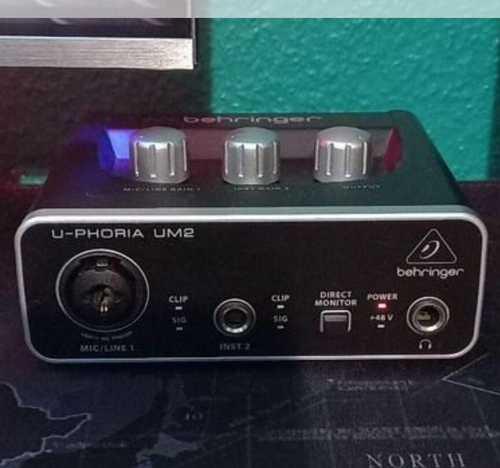 Звуковая карта behringer um2