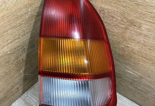 Фонарь задний правый Mitsubishi Space Star 111527