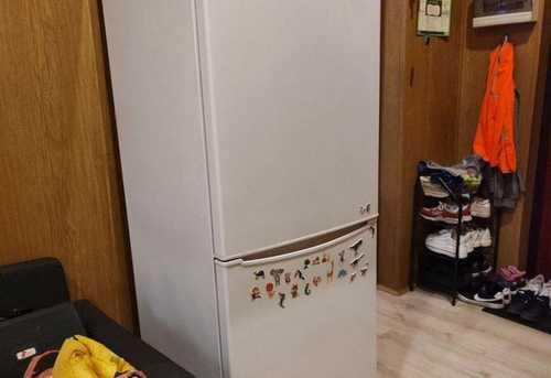 Холодильник vestel MCB 301