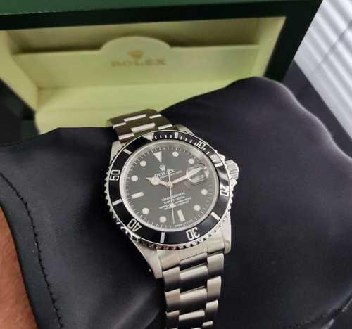 Швейцарские часы Rolex Submariner 16610